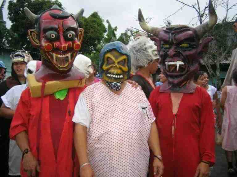 Mascarada Tradicional Bombi | Sistema de Información Cultural de Costa Rica