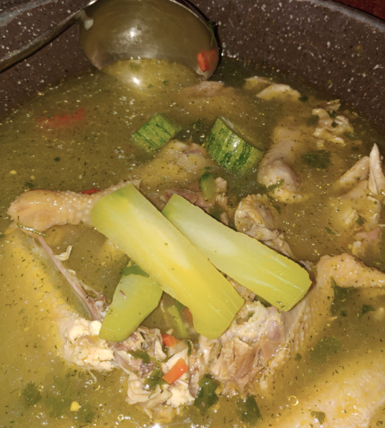 Caldo de gallina criolla | Sistema de Información Cultural de Costa Rica